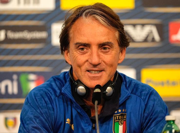 Roberto Mancini, l'ex Lazio torna a far discutere | È caos sul suo ...