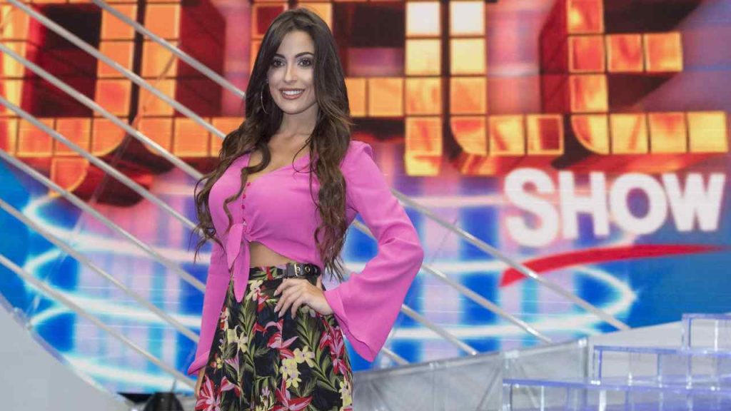 Alessia Macari, mostra un fisico da urlo: in forma dopo la gravidanza ...